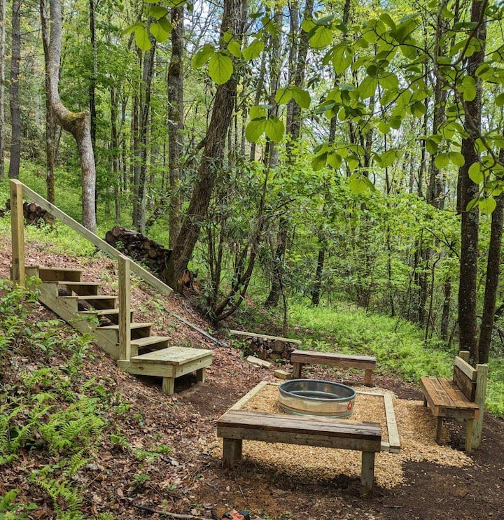 Peaceful Mountain Home - Clayton, GA