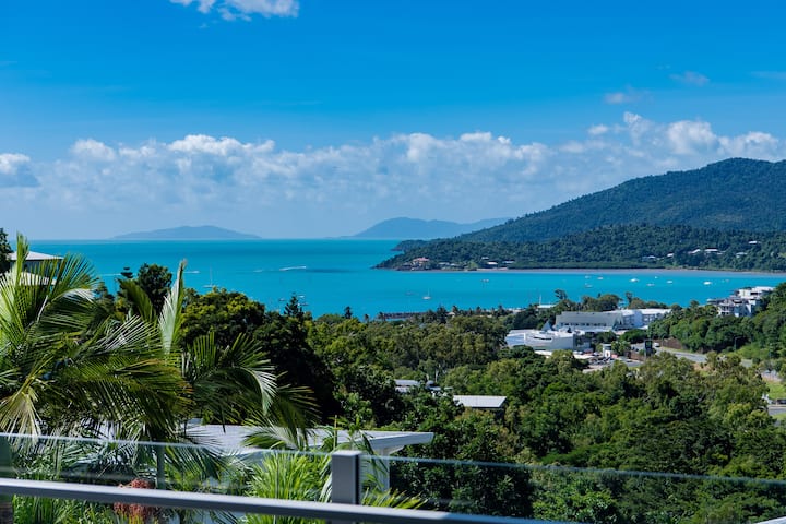 Villa 59 Whitsunday's -
Pool, Ocean Views, Wifi - Airlie Beach