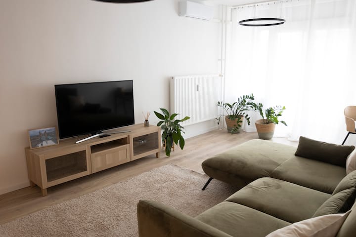 Stylish City Center Apartment - Pécs