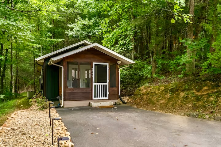 Firefly Inn Near Dollywood / Island/ Leconte - Pigeon Forge, TN