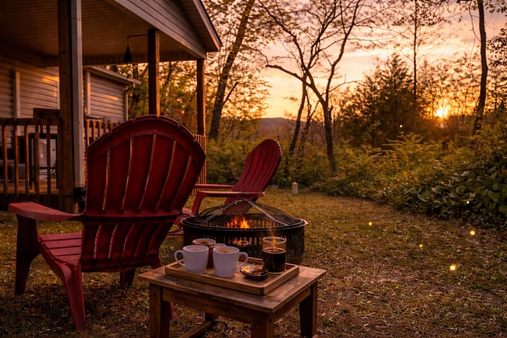 Firefly Cabin, W/firepit And Covered Porch - Brevard, NC