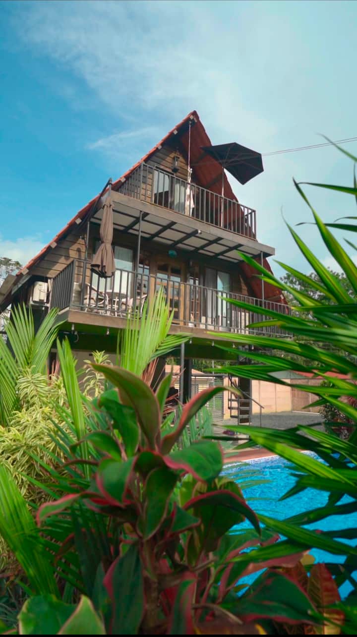Jacen Chalets: Luxury Stay With Volcano View - Costa Rica