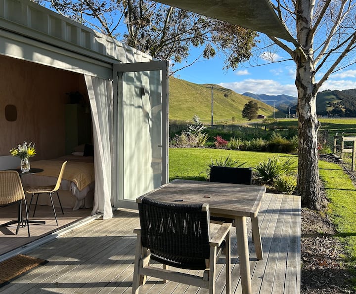 ‘Birdsong’ Retreat Martinborough - Wairarapa