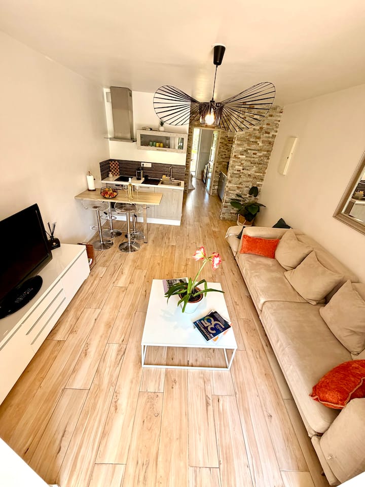 T2 Avec Jardin & Parking – Plages à Pied, Sanary - Bandol
