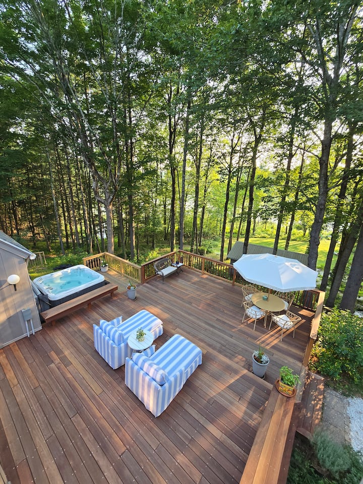 Falcon's Nest
 | Hot Tub | Scenic Views | - Greenfield, MA