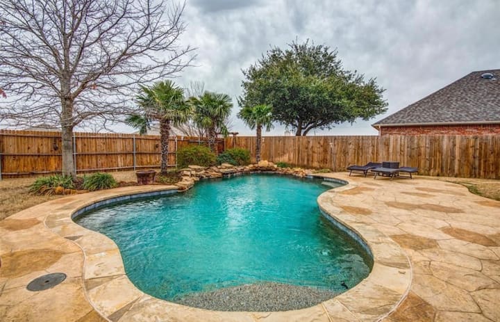 Peaceful Private Suite With Backyard Oasis - Frisco, TX