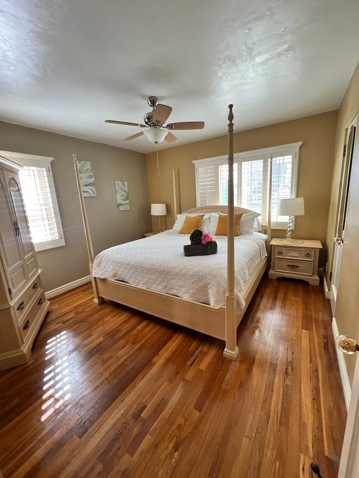 Comfy Cottage  Centrally Located. 5 Mins To I-10 - El Paso, TX