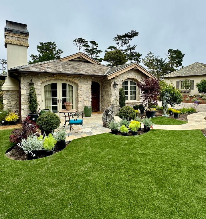 Charming 2 Bedroom Estate Guest House - Big Sur, CA