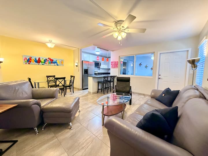 2br/2ba A1a Location Lauderdale By The Sea - Pompano Beach, FL