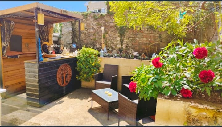 Ming House - Torquay