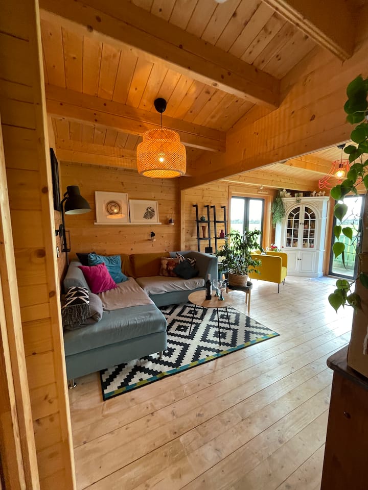 Cabin By The Paddock - Naas