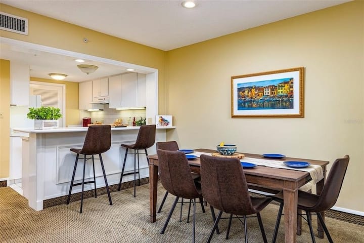 Serene Condo W/ Golf Course View - Palm Harbor, FL