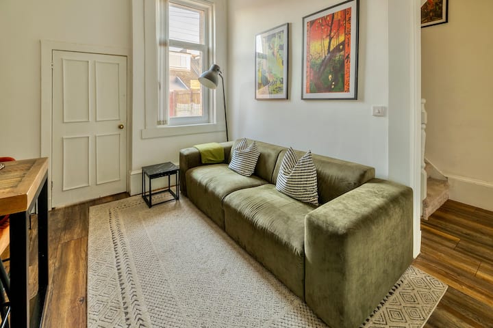 Spacious 3 Bed Home In Glasgow City - Free Parking - Glasgow