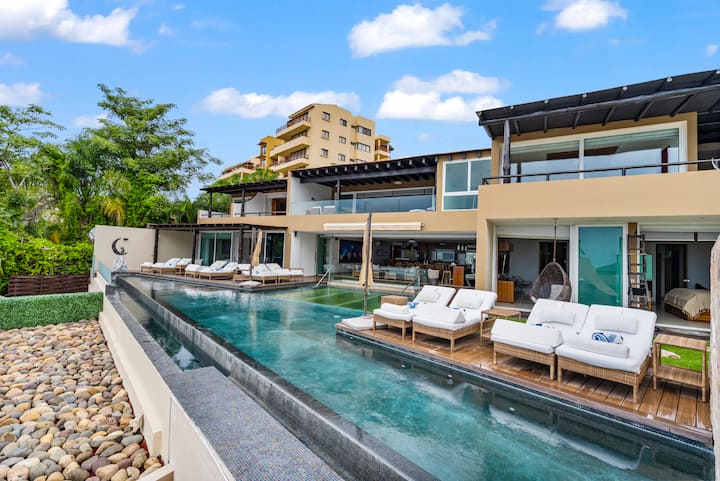 Oceanfront Luxury With Pool, Chef & Paddle Courts - Bucerías