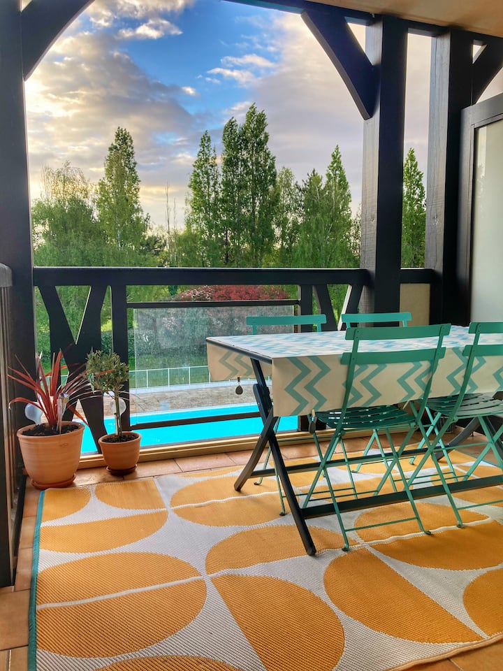 Charmant Appartement Vue Piscine Et Golf - Deauville
