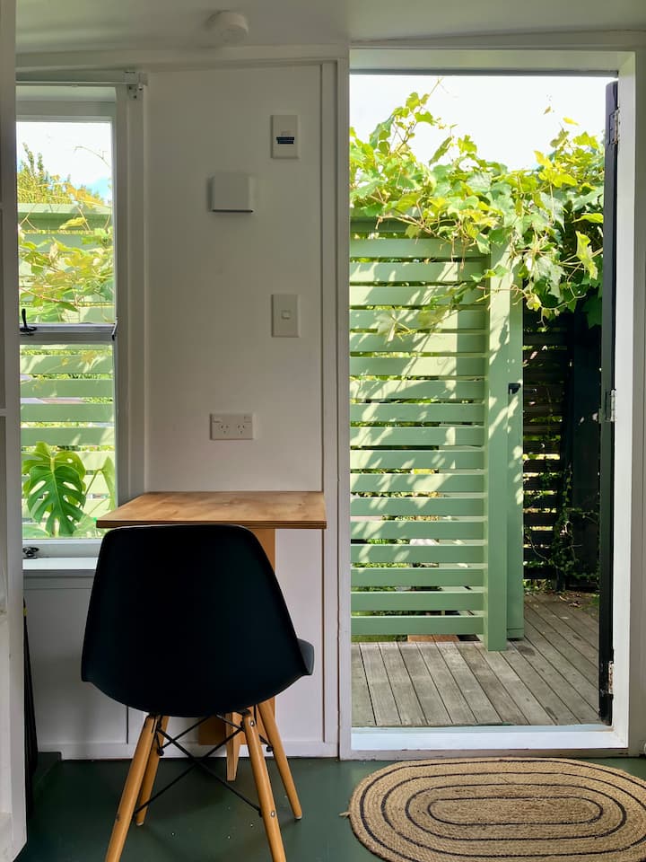 The Green Room Guest Suite - Tauranga