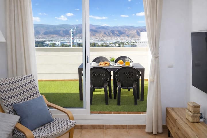 ÁTico Con Piscina, Terraza Y Vistas En Las Salinas - Roquetas de Mar