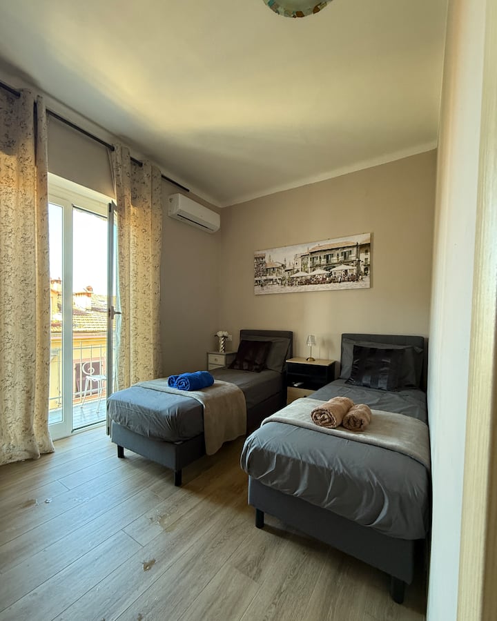 Panoramic Apartment La Spezia/5terre - イタリア ラ・スペツィア