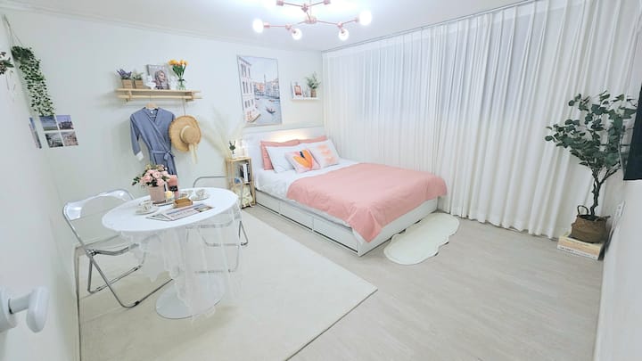 (New)2 Min Hongdae St. Exit 8/cozy 2room/pop Mart - Corea del Sur