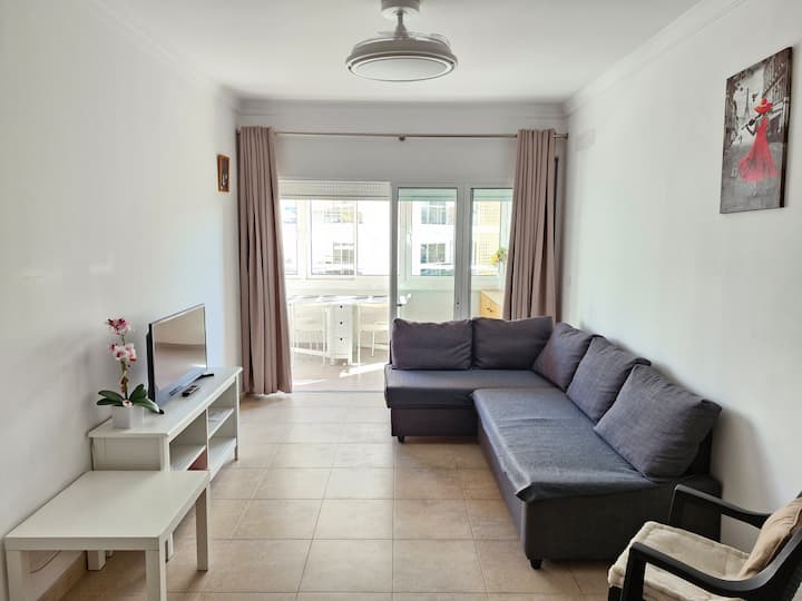 Blue Meridian Flat | Pool • Sunroom • Beach25'walk - Portimão