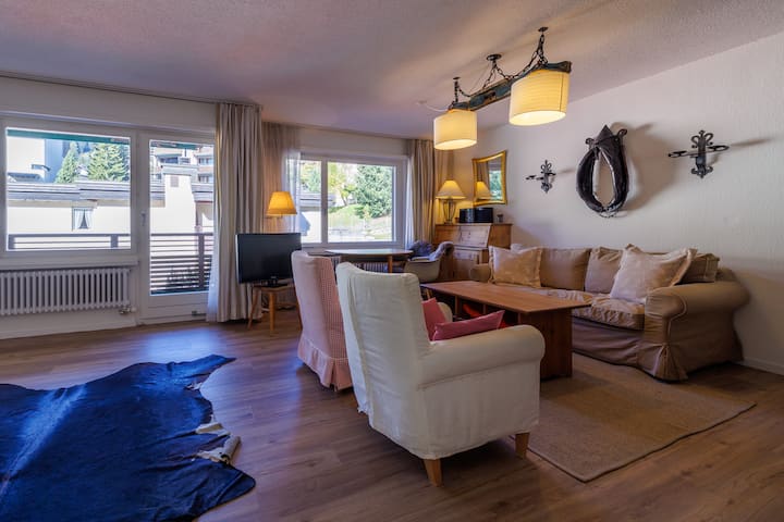 Beautiful Flat W 3 Beds And Balcony - Davos