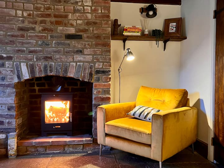 Cosy Grade Ii Cottage • Wood Burner • Near Lincoln - Lincolnshire