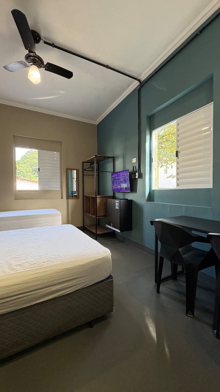 Suíte 13 • Praia Das Pitangueiras - Guarujá