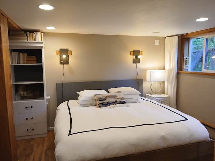 Artsy Farmstay On Island W/pool! - Bainbridge Island, WA