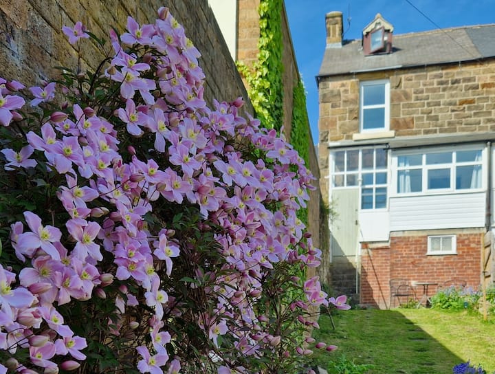 Pope Carr Cottage, 3 Bedrooms, Great Location+view - Matlock Dale