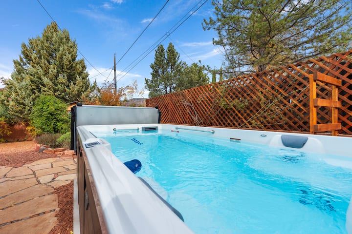 Hummingbirds Heaven: Sauna + Swim Spa + Views - Sedona, AZ
