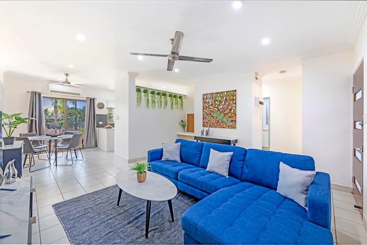 Zen Offshore: Front Porch ~ Lawn ~ Outdoor Dining - Darwin