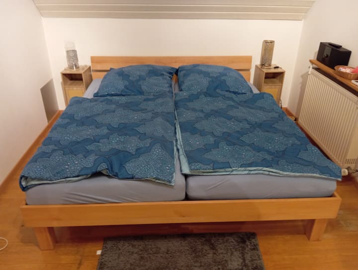 Ruhiges Zimmer (1. Og) Haus Im Grünen, (Air-cond). - Weingarten