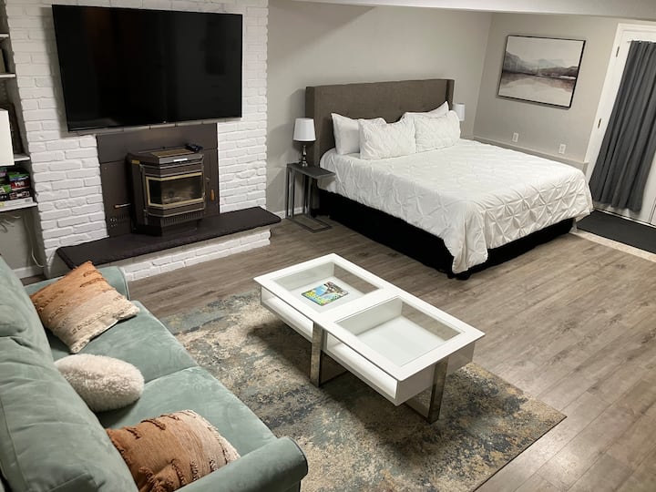 Hotel-style Junior Suite On Quiet Golf Course - Pasco, WA