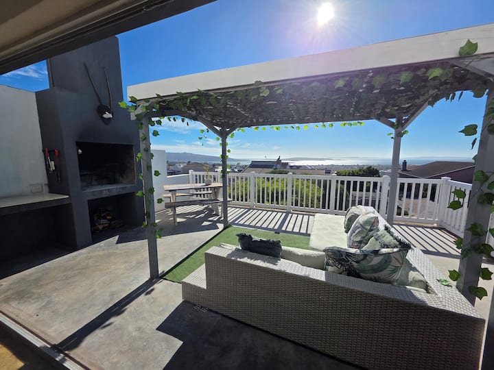 Exclusive Lagoon Views & Bbq On Balcony, Langebaan - Langebaan