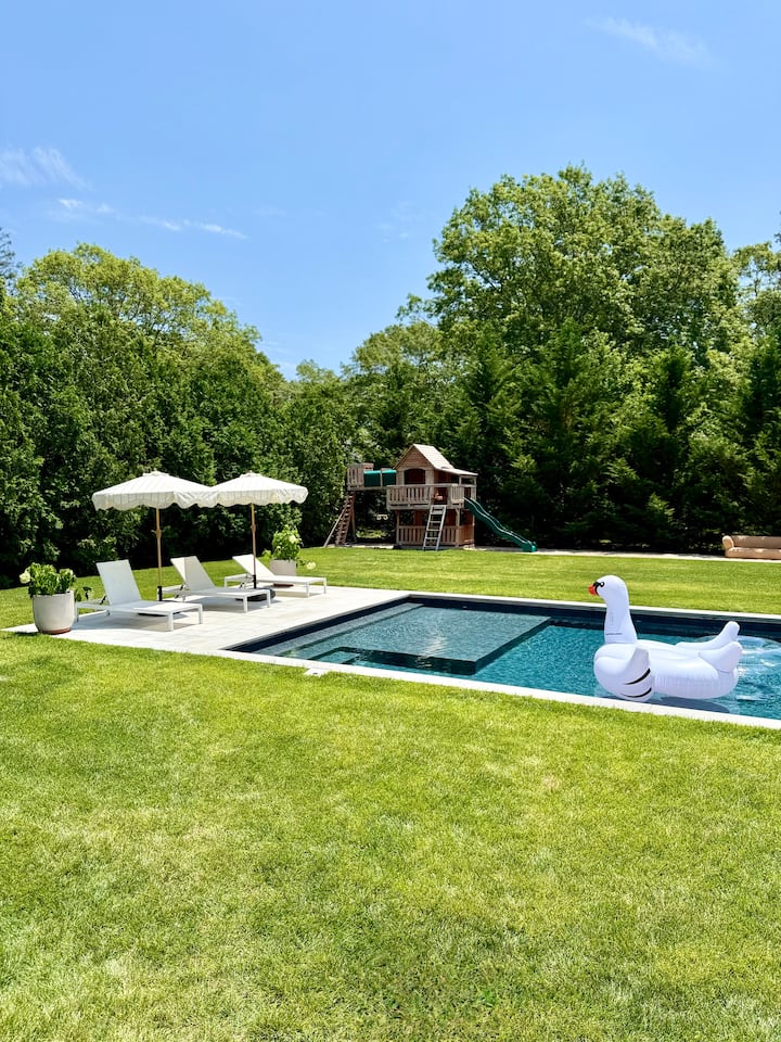 Non-toxic Organic Modern Hamptons Stay - Hampton Bays, NY