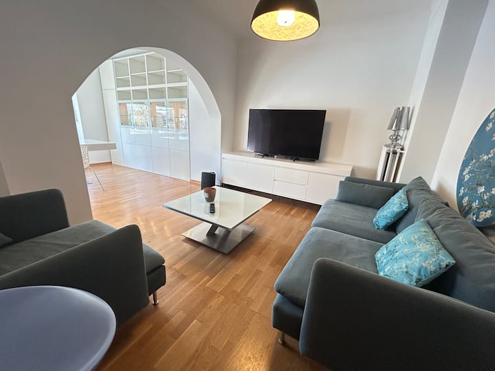 Stay In Dudetown（near Train Station) - Luxembourg