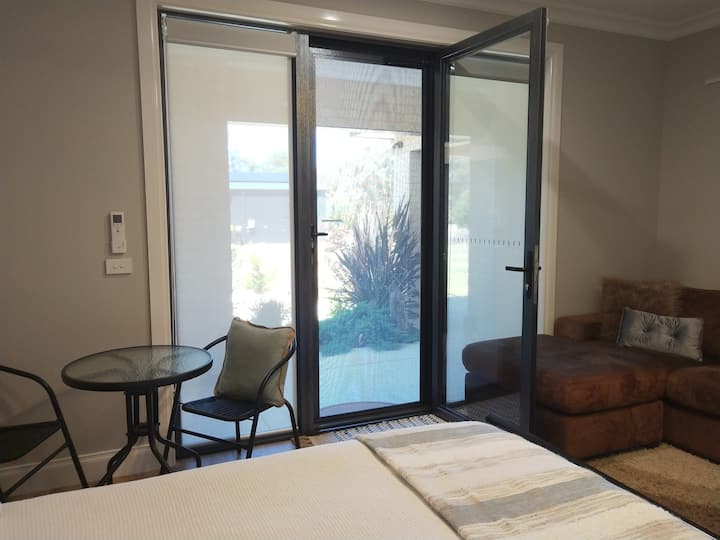 Little Tuscan House - Albury–Wodonga