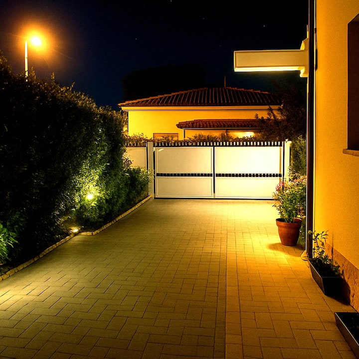 Versilia Tonfano Villetta In Pieno Centro - Forte dei Marmi