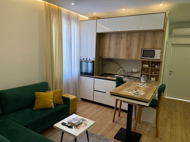 Comfy Condo In Pedestrian Street - Shkodër