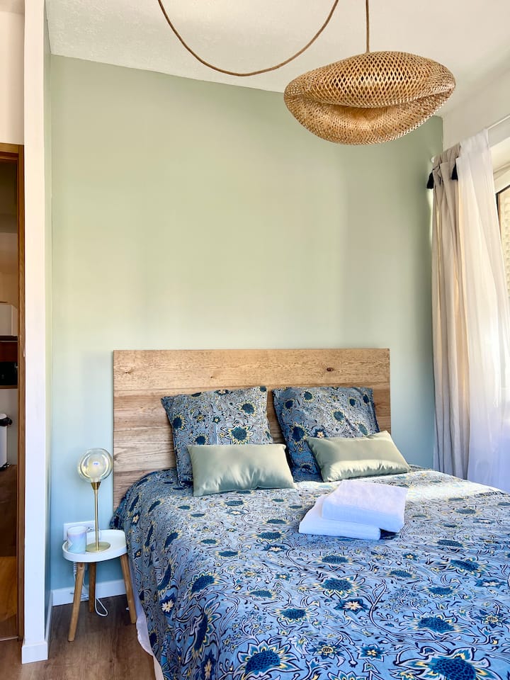 T2-proche Centre & Lac-wifi -Stationnement Facile - Savoie