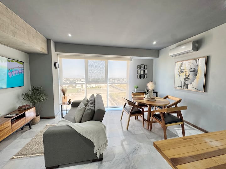 Moderno Y Seguro | Zona Real, Con Wifi Y Parking - Zapopan