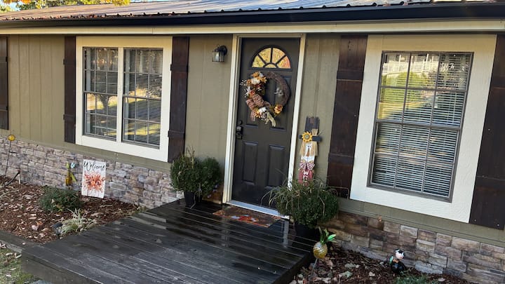 Hidden Forest Hideaway - Cleveland, TN