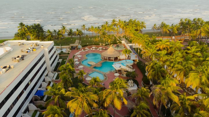 Spacious, Comfy And Close To Town. Beach Access. - Venezuela