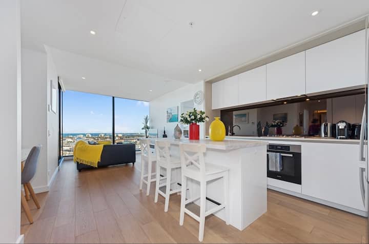 2br +Secure Car Park Docklands Floor Sea View - Kensington