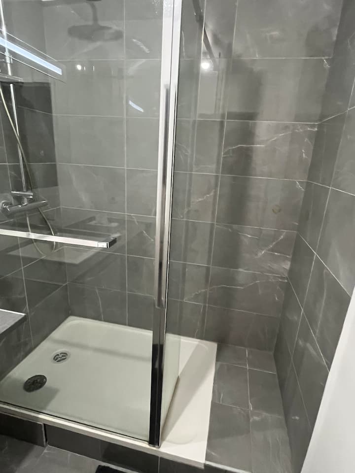 Logement Chaleureux Et Confortable – Idéal Séjour - Seine-Saint-Denis