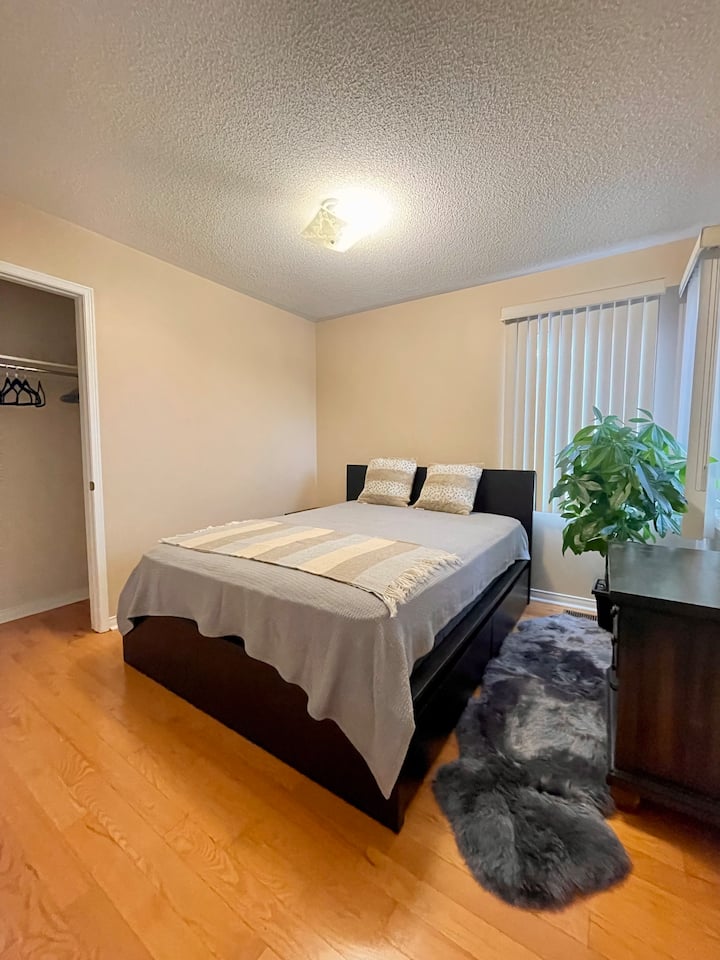 Og_resort Private Room. Airport. - Brampton