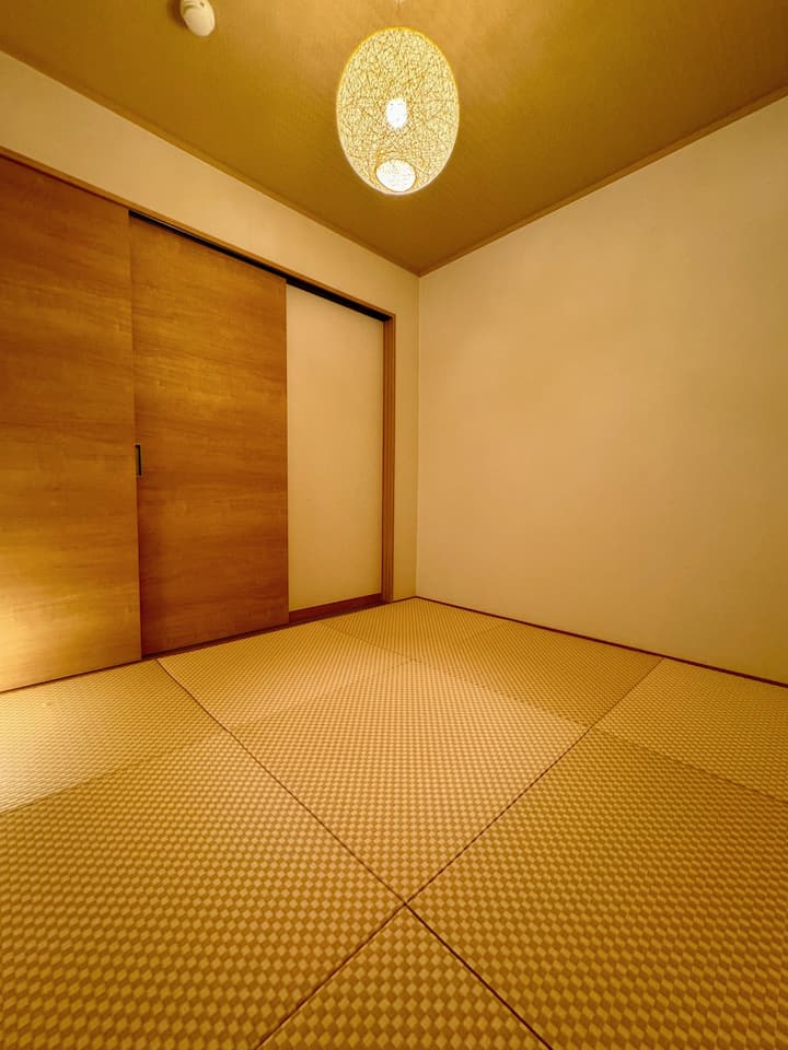 Riverwood 501 
道頓堀・黒門市場5分｜広々75㎡3ldk
関西国際空港アクセス良好！ - Osaka