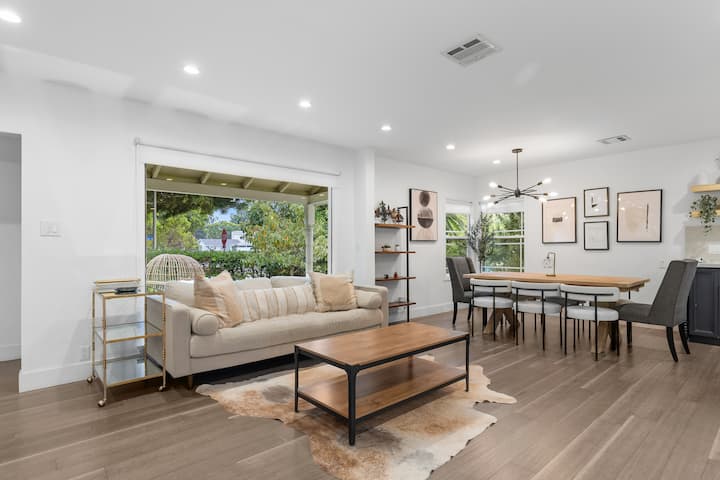 Modern Santa Monica Retreat + Outdoor Oasis - Culver City