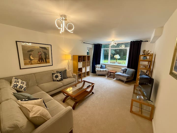 Beautiful Quiet Location 5 Mins From Beach! - Poole