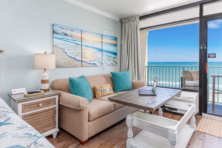 Direct Oceanfront | King Bed | Pools & Lazy River - Myrtle Beach
